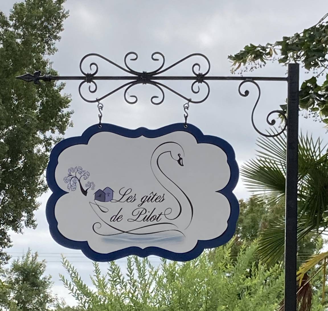 140 M² House ∙ 3 Bedrooms ∙ 6 Guests - Coutras