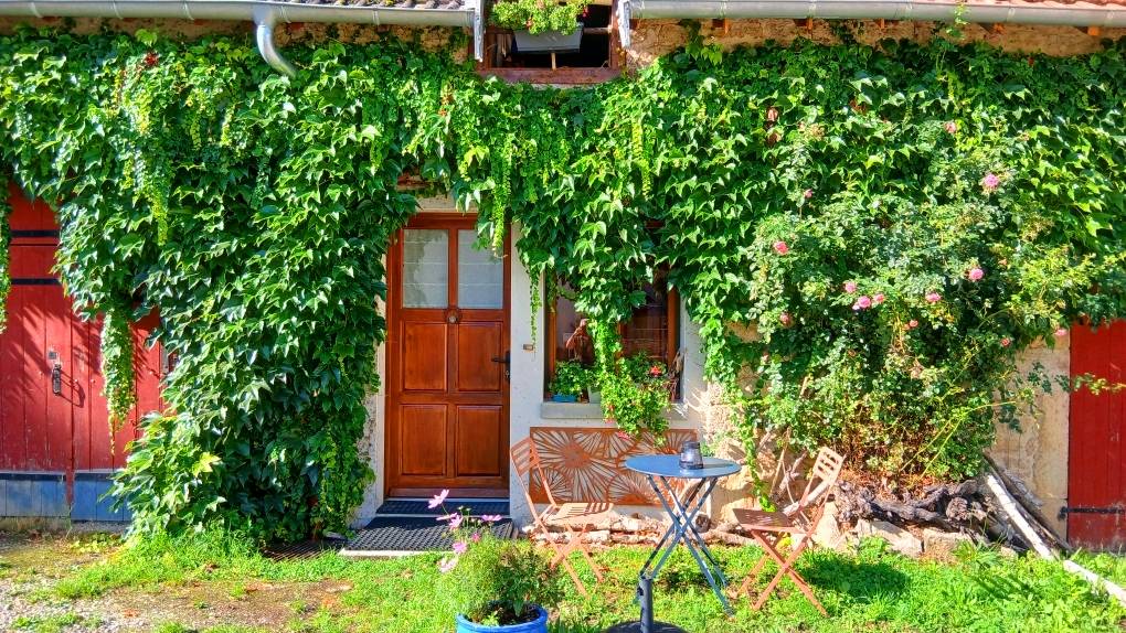 Gîte ∙ 1 Chambre ∙ 2 Personnes - Lons-le-Saunier