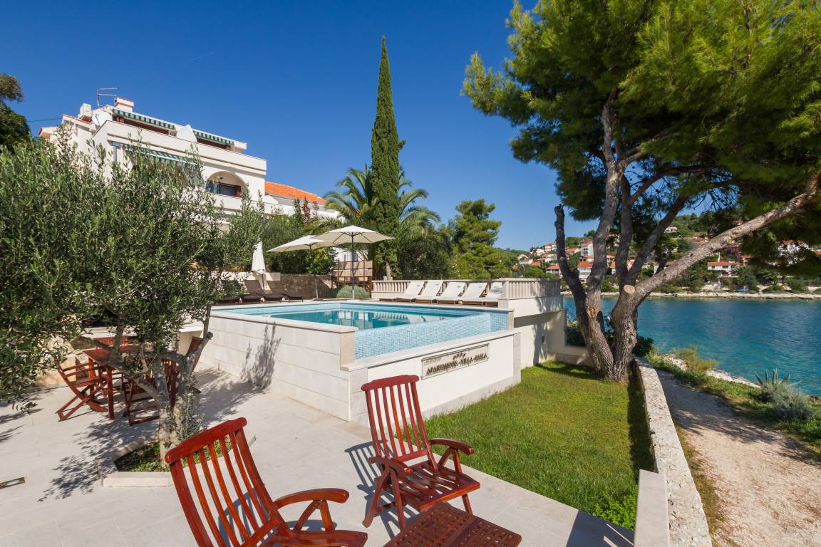 400 M² Villa ∙ 7 Schlafzimmer ∙ 17 Gäste - Okrug Gornji