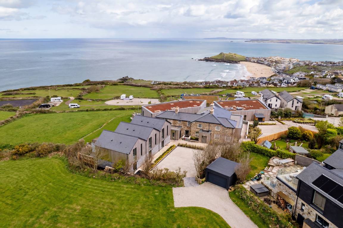 Cottage ∙ 2 Bedrooms ∙ 4 Guests - St Ives