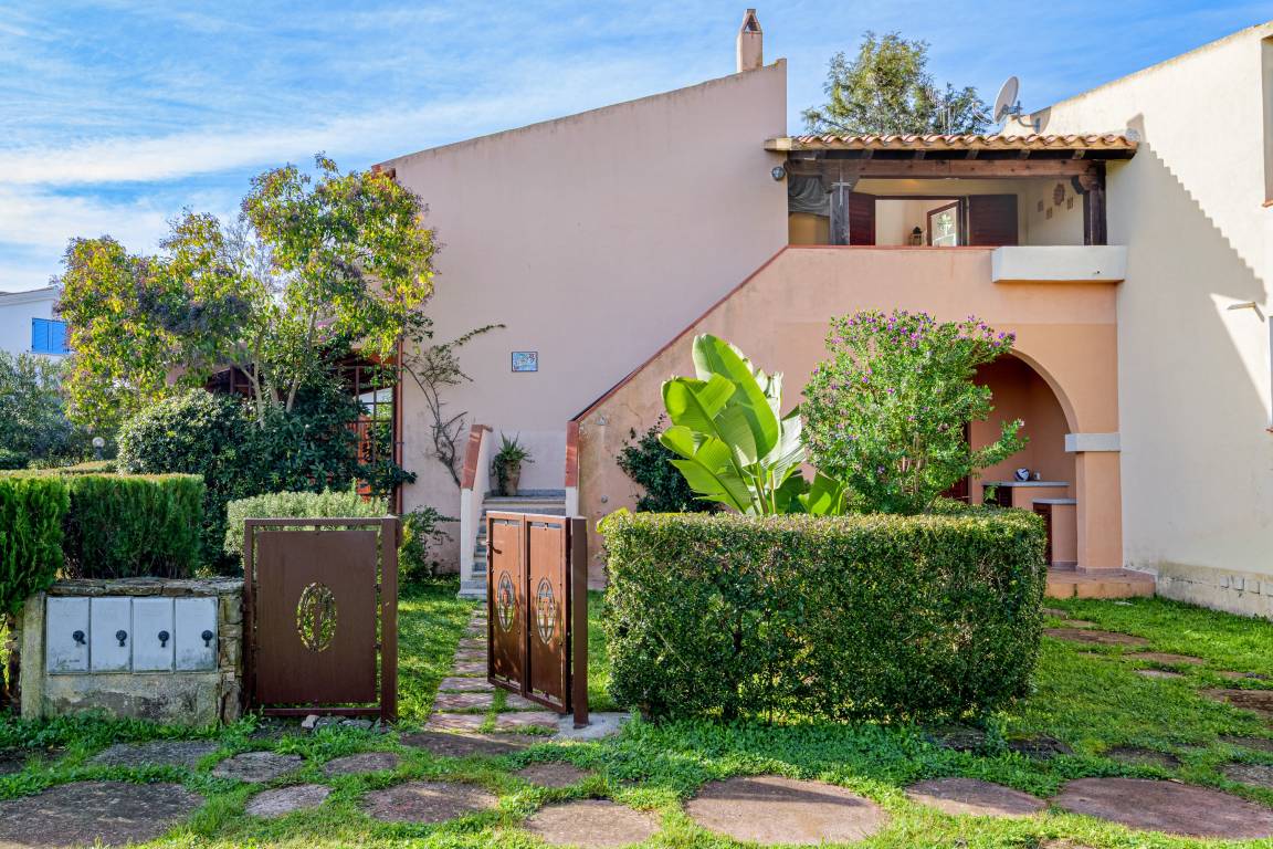 60 M² House ∙ 2 Bedrooms ∙ 5 Guests - San Teodoro, Sicily