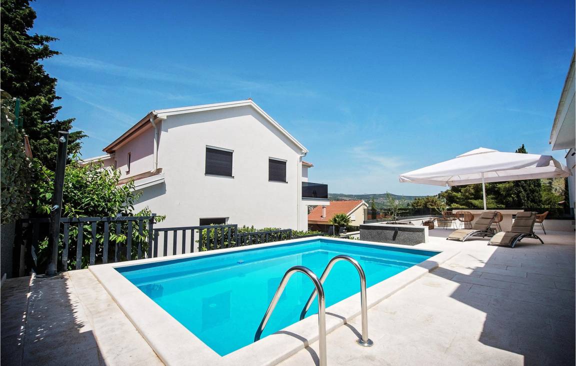 150 M² Ferienhaus ∙ 3 Schlafzimmer ∙ 8 Gäste - Primošten