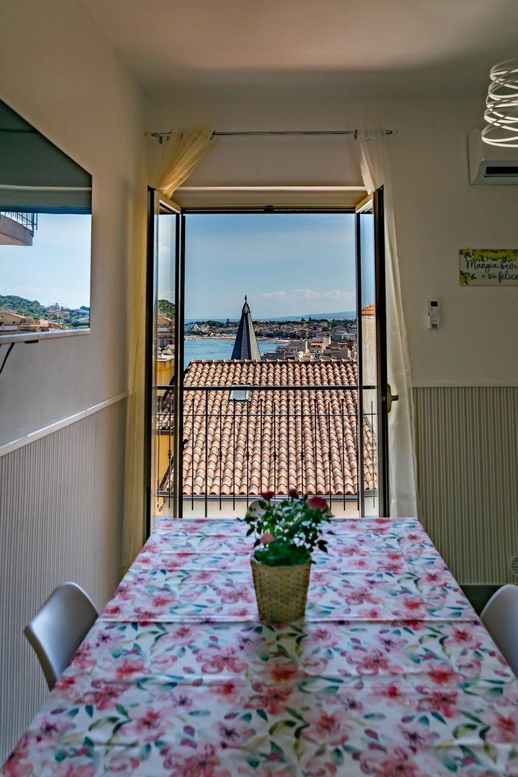 70 M² Apartment ∙ 2 Bedrooms ∙ 6 Guests - Taormina