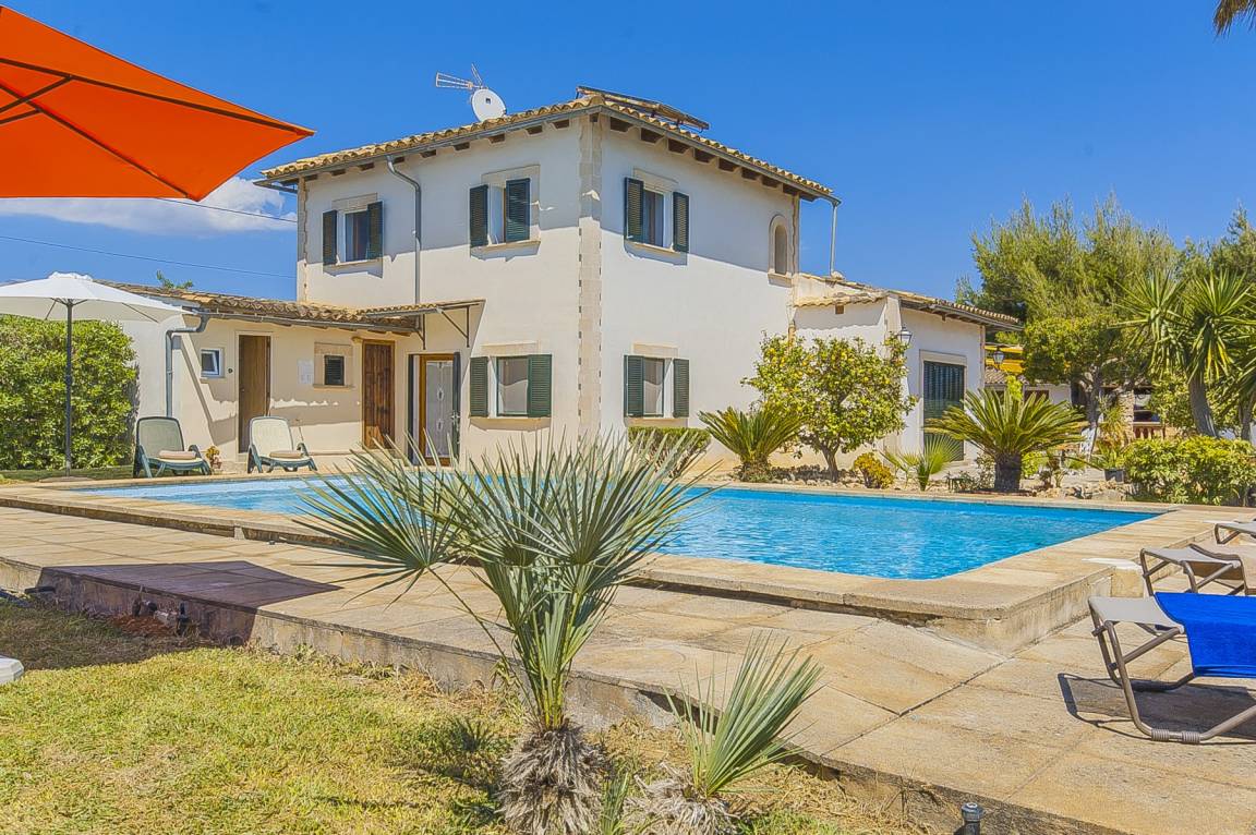 220 M² House ∙ 4 Bedrooms ∙ 8 Guests - Inca