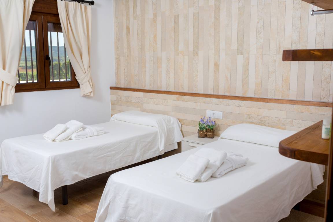65 M² Apartamento ∙ 2 Habitaciones ∙ 6 Huéspedes - Beas de Segura