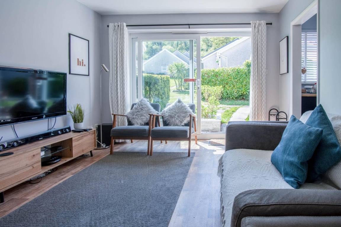 35 M² Chalet ∙ 2 Bedrooms ∙ 4 Guests - Carmarthenshire