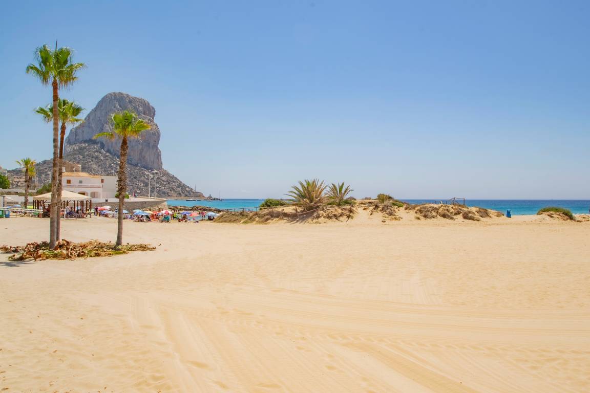 88 M² Apartment ∙ 3 Bedrooms ∙ 4 Guests - Calp