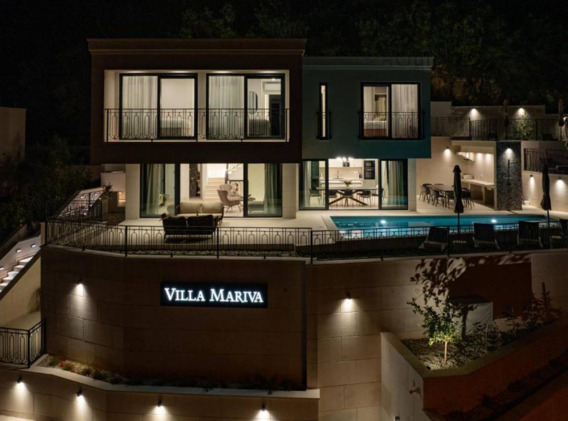 260 M² Villa ∙ 5 Bedrooms ∙ 10 Guests - Mlini