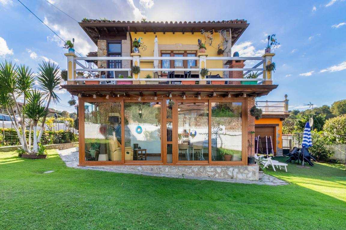 59 M² Casa ∙ 3 Habitaciones ∙ 4 Huéspedes - Santillana del Mar