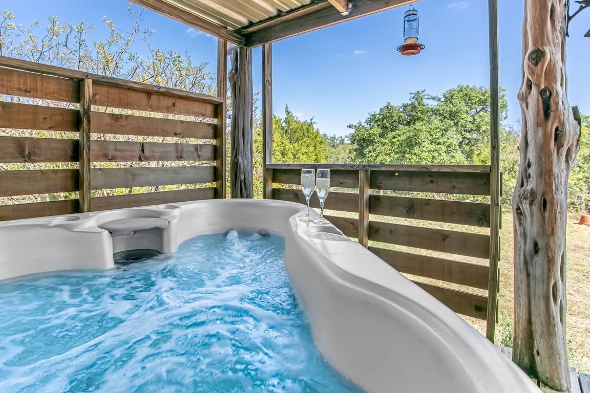 Cabin ∙ 1 Bedroom ∙ 2 Guests - Texas