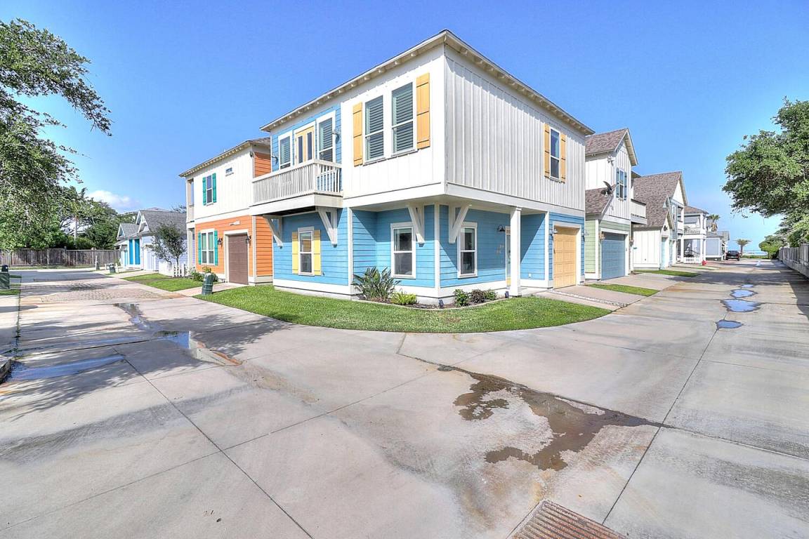 House ∙ 3 Bedrooms ∙ 6 Guests - Rockport, TX