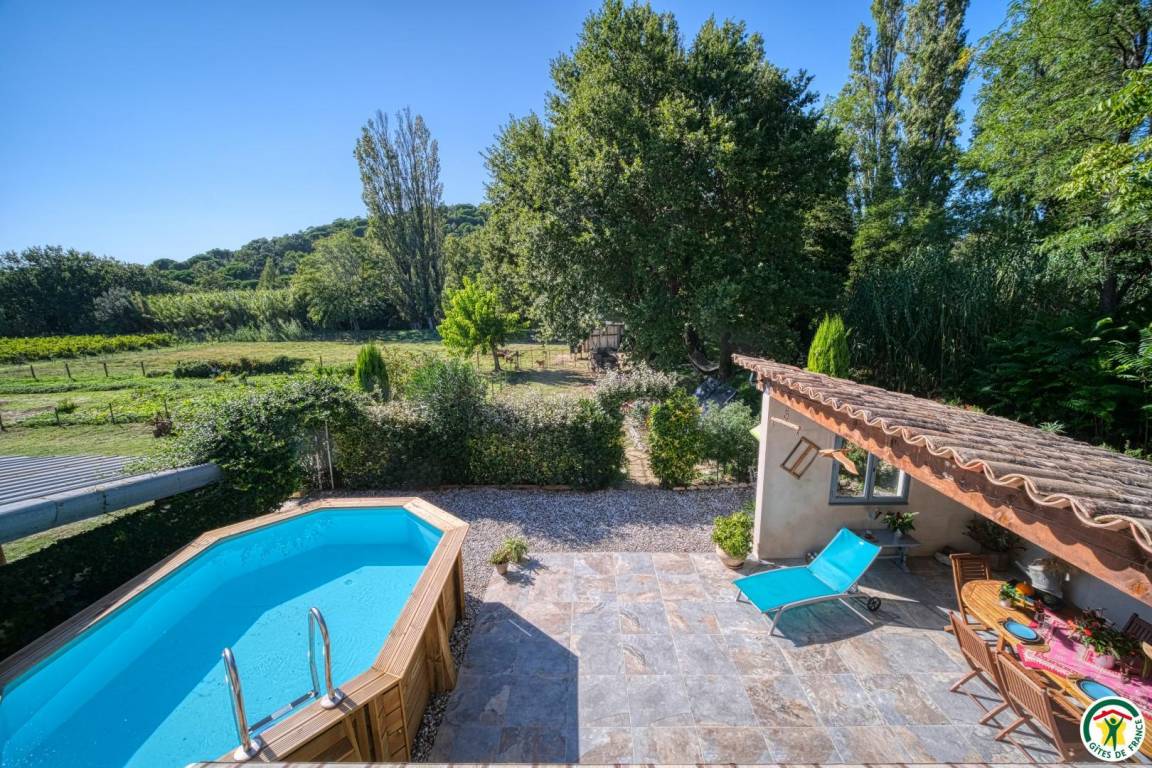 93 M² Gîte ∙ 3 Chambres ∙ 6 Personnes - Bollène