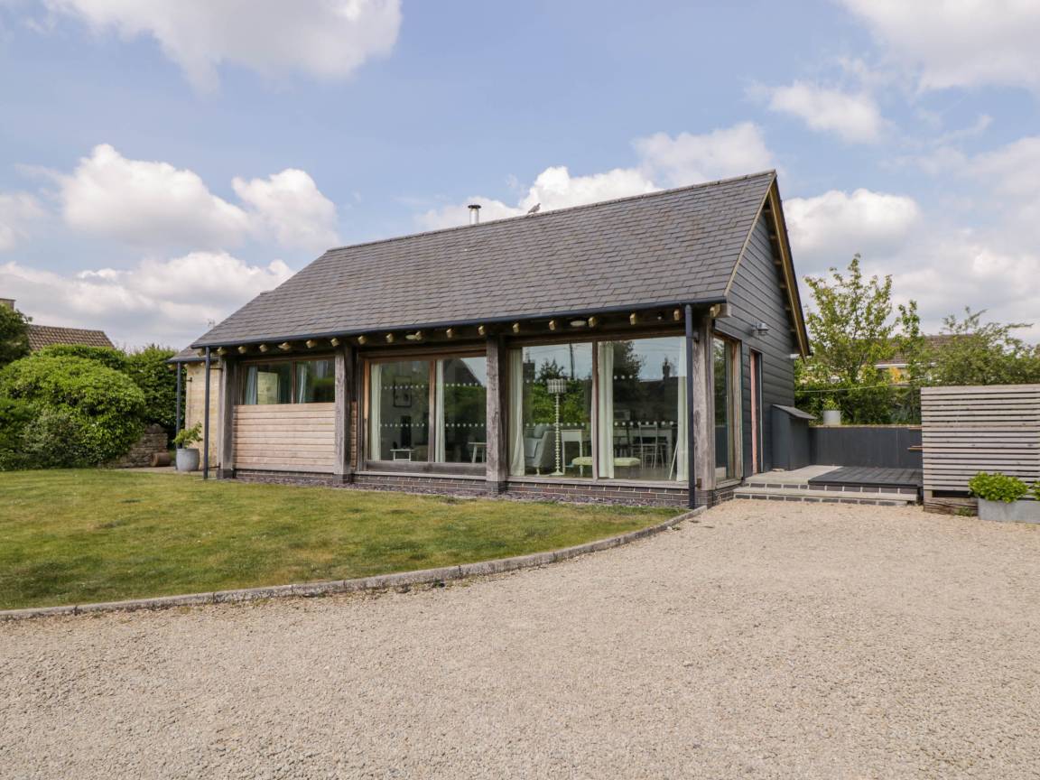 Cottage ∙ 2 Bedrooms ∙ 4 Guests - Castle Combe