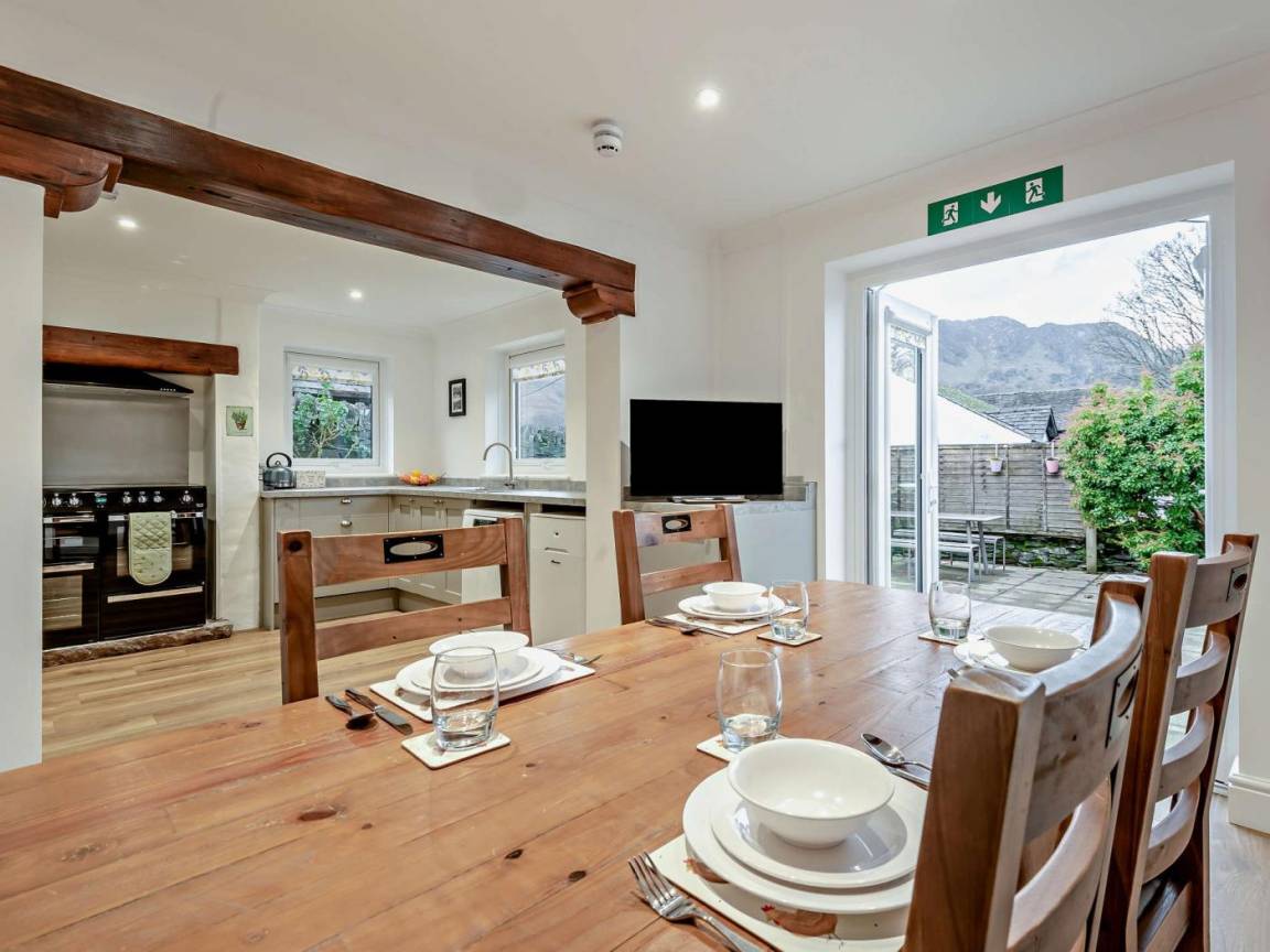 House ∙ 2 Bedrooms ∙ 4 Guests - Borrowdale