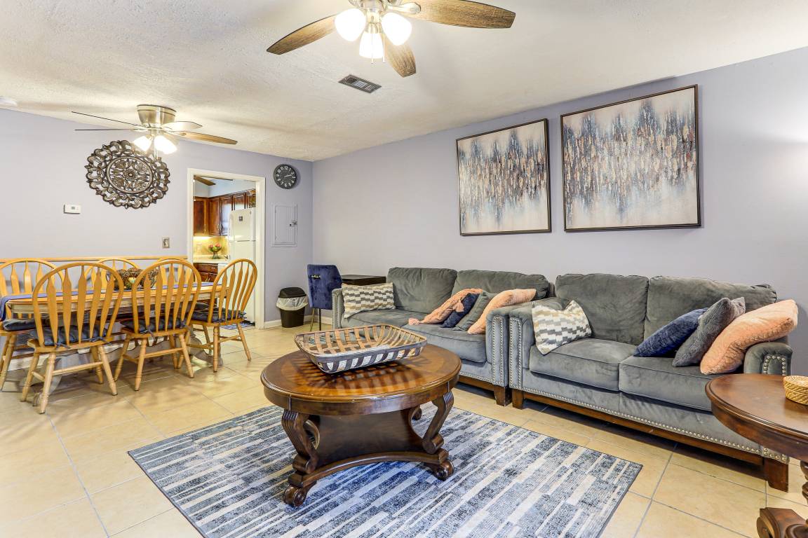 117 M² Apartament ∙ 2 Sypialnie ∙ 4 Gości - Stone Mountain