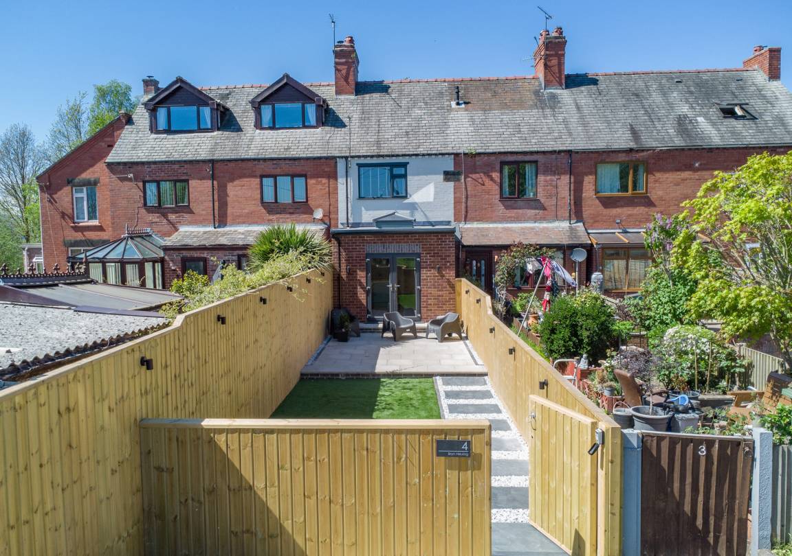 Cottage ∙ 2 Bedrooms ∙ 4 Guests - Wrexham