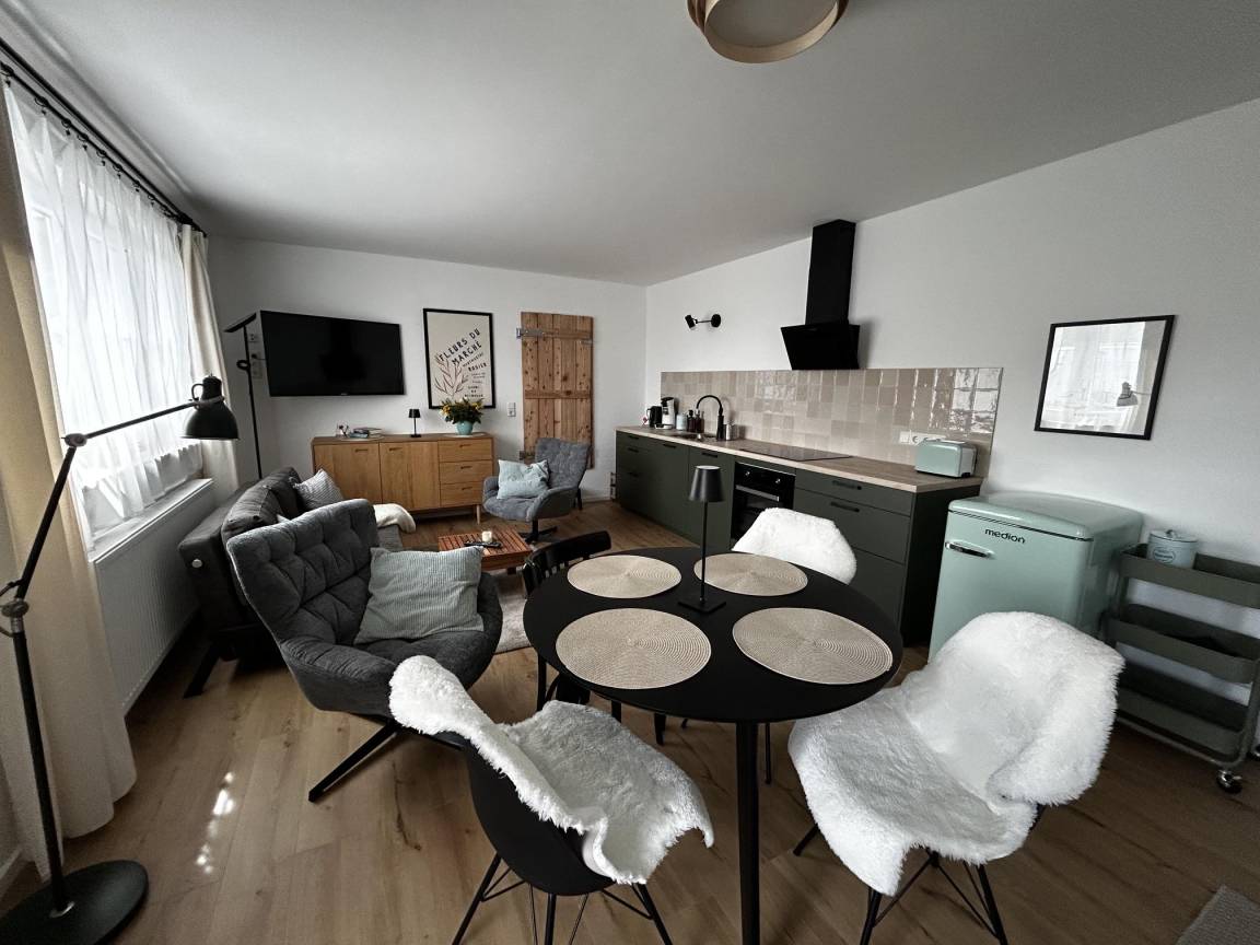 56 M² Ferienwohnung ∙ 1 Schlafzimmer ∙ 4 Gäste - Bad Marienberg (Westerwald)