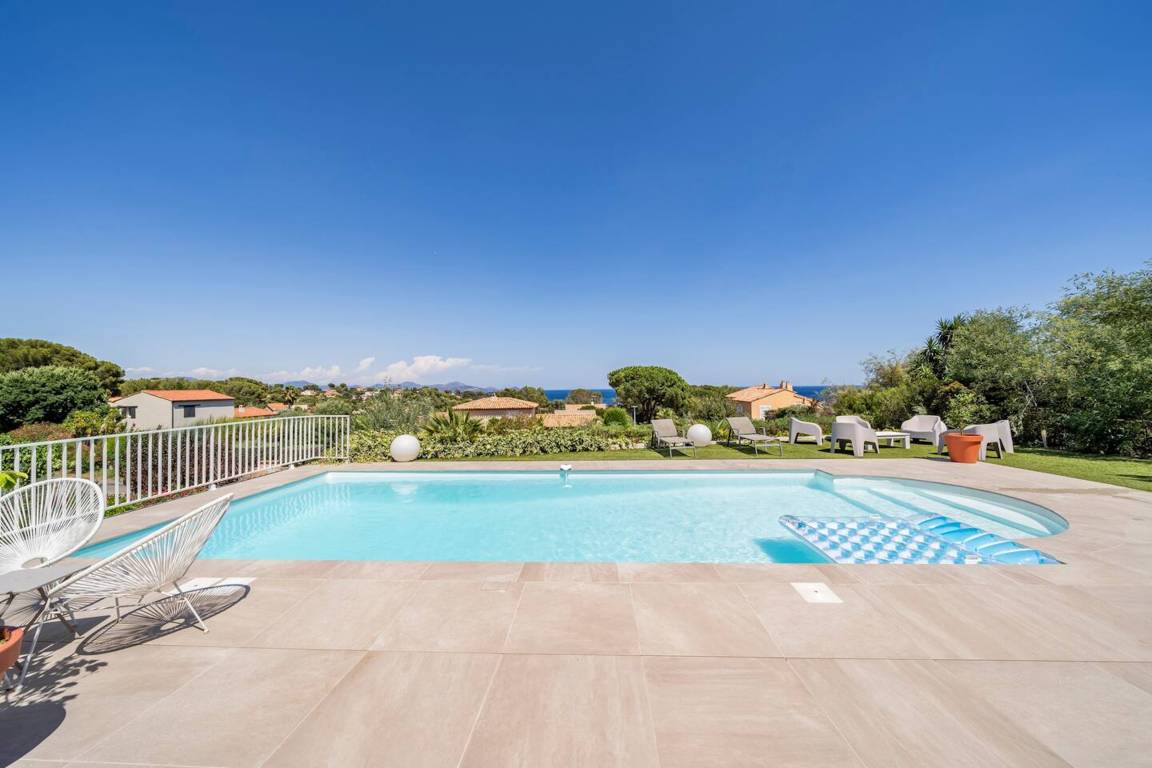 160 M² Ferienhaus ∙ 4 Schlafzimmer ∙ 10 Gäste - Roquebrune-sur-Argens