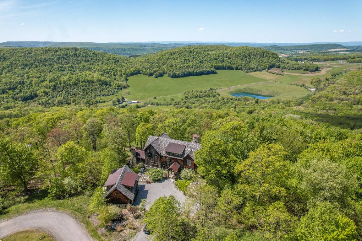 House ∙ 5 Bedrooms ∙ 22 Guests - Deep Creek Lake, MD
