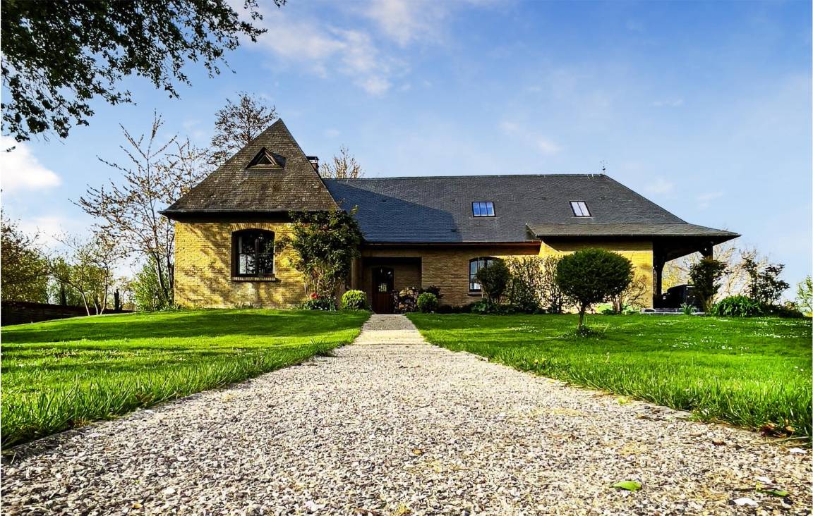 225 M² House ∙ 5 Bedrooms ∙ 15 Guests - Abbeville