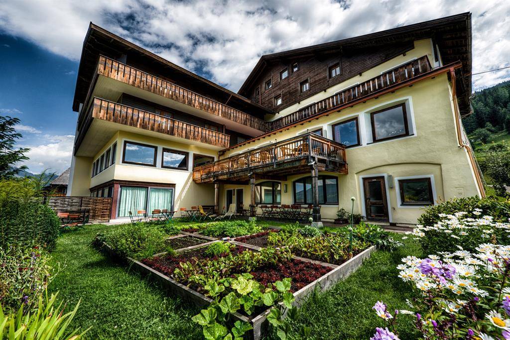 Hotel ∙ 1 Bedroom ∙ 2 Guests - Igls