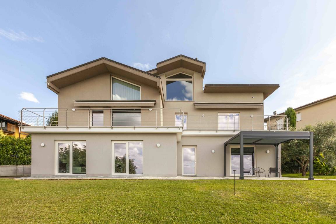 400 M² Villa ∙ 5 Bedrooms ∙ 10 Guests - Alba