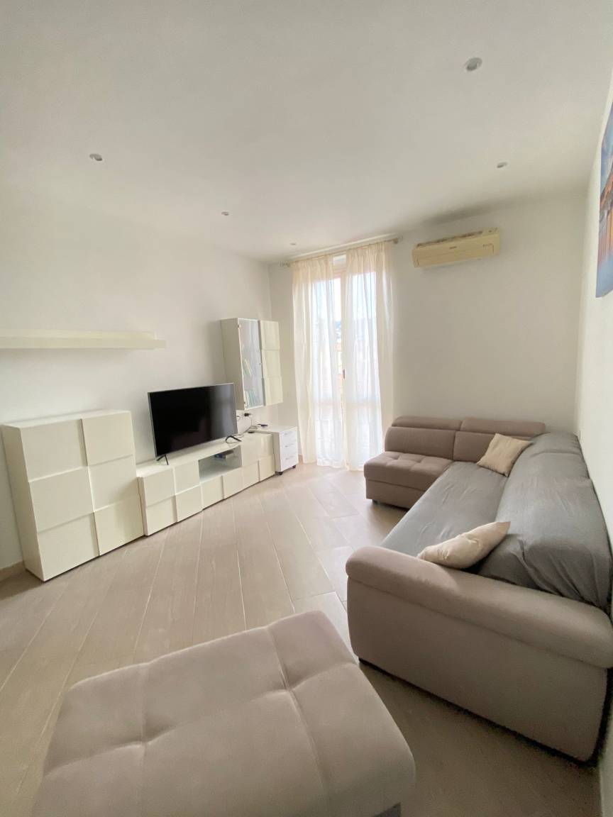 70 M² Apartment ∙ 2 Bedrooms ∙ 5 Guests - La Spezia