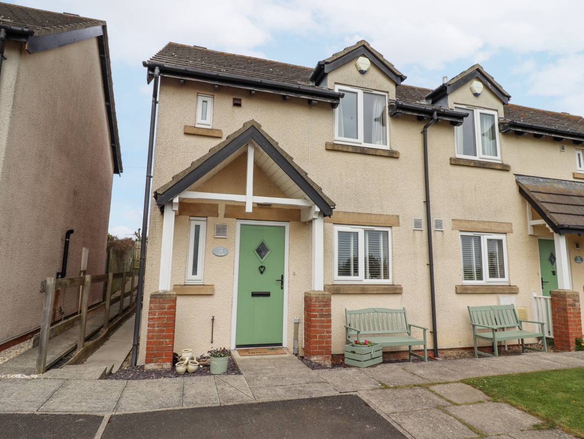 Cottage ∙ 2 Bedrooms ∙ 4 Guests - Seahouses