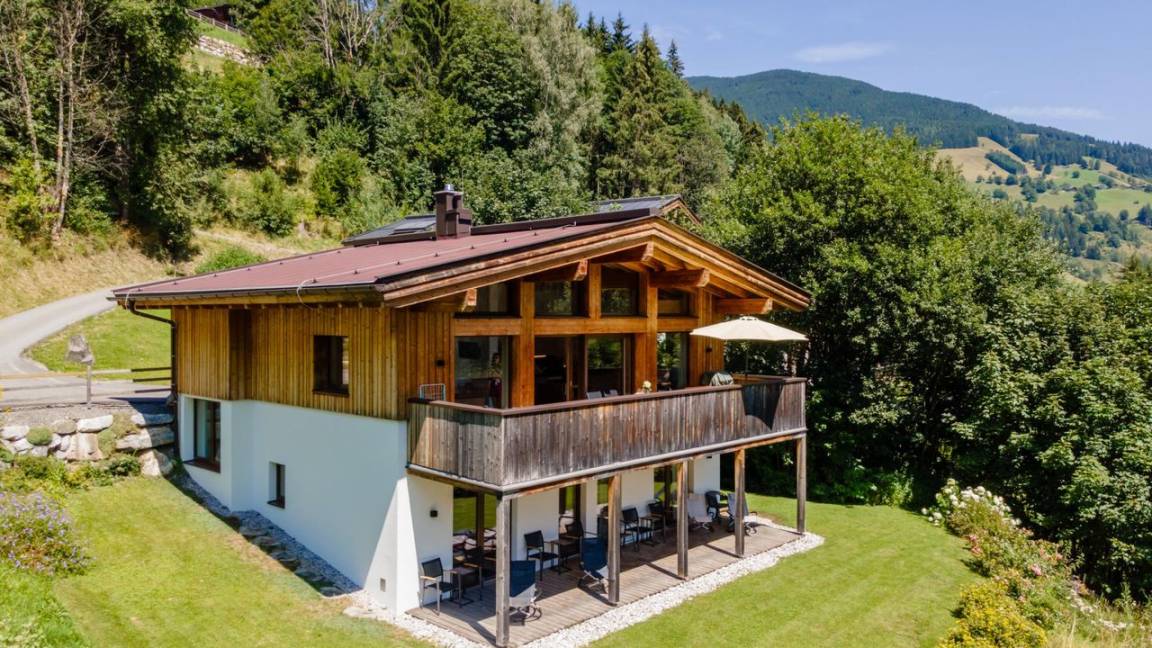 132 M² Ferienhaus ∙ 4 Schlafzimmer ∙ 10 Gäste - Leogang