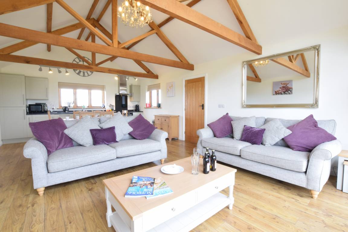 Cottage ∙ 3 Bedrooms ∙ 6 Guests - Beccles