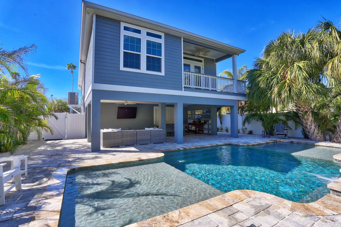 151 M² House ∙ 3 Bedrooms ∙ 8 Guests - Indian Rocks Beach, FL