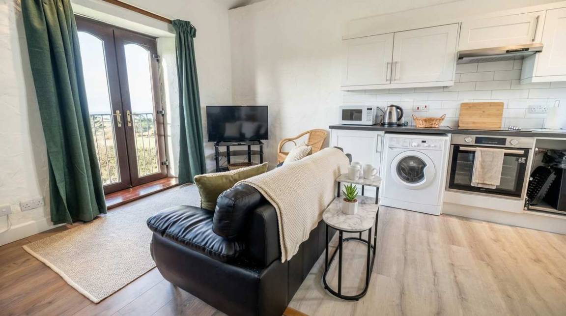 Apartment ∙ 2 Bedrooms ∙ 4 Guests - Widemouth Bay