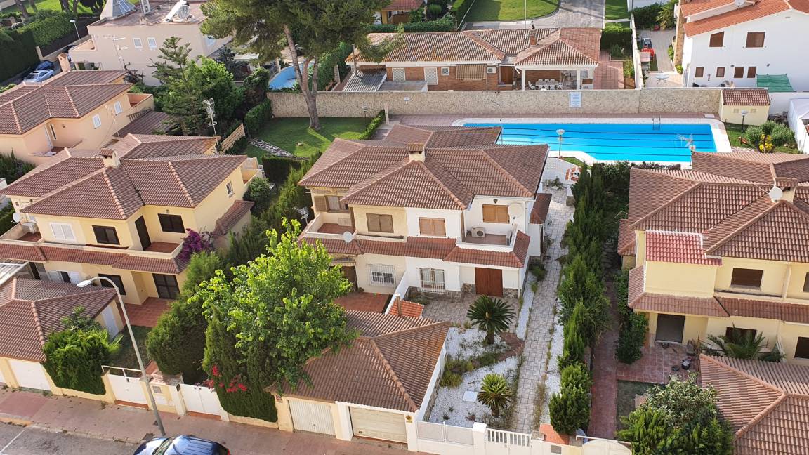 145 M² Chalet ∙ 5 Habitaciones ∙ 10 Huéspedes - Oliva