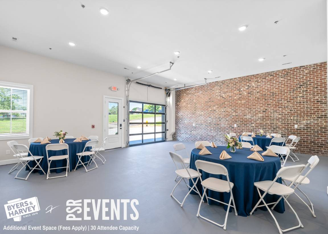 88 M² Apartment ∙ 1 Bedroom ∙ 30 Guests - Clarksville, TN