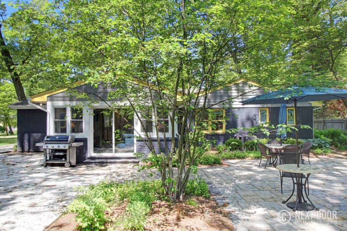 253 M² House ∙ 3 Bedrooms ∙ 12 Guests - Notre Dame, IN