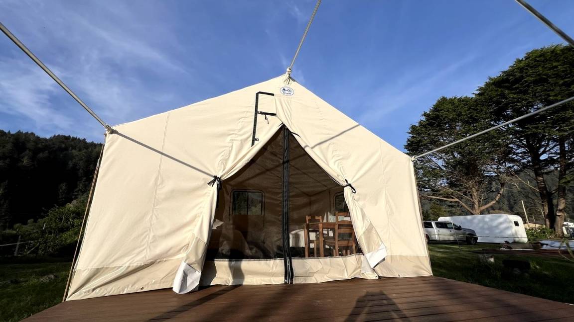 Acampamento ∙ 1 Quarto ∙ 6 Hóspedes - Klamath, CA