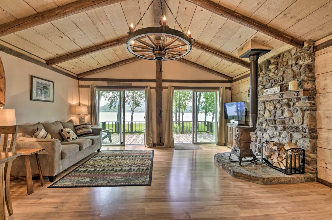 111 M² Cottage ∙ 3 Bedrooms ∙ 6 Guests - Vermont