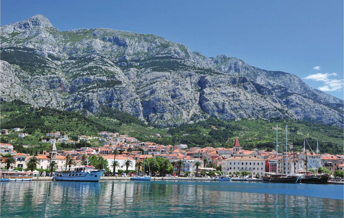 77 M² Appartement ∙ 2 Slaapkamers ∙ 4 Gasten - Makarska