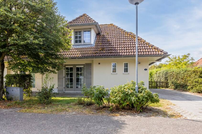 126 M² Bungalow ∙ 4 Bedrooms ∙ 10 Guests - Zeeland