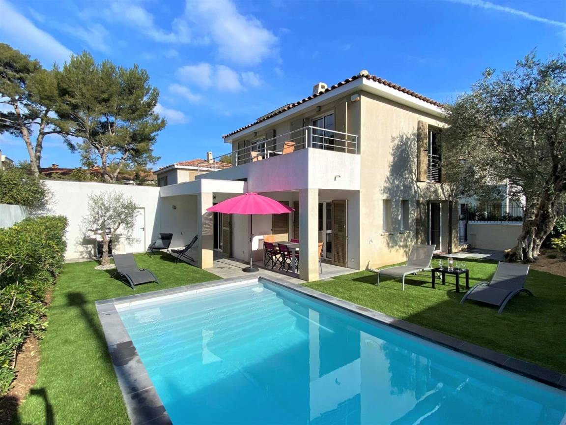 90 M² Ferienhaus ∙ 3 Schlafzimmer ∙ 6 Gäste - Bandol