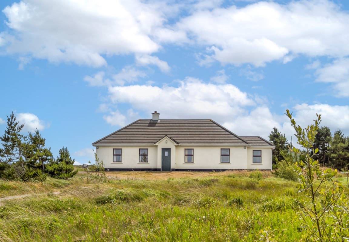 74 M² House ∙ 3 Bedrooms ∙ 6 Guests - Ireland