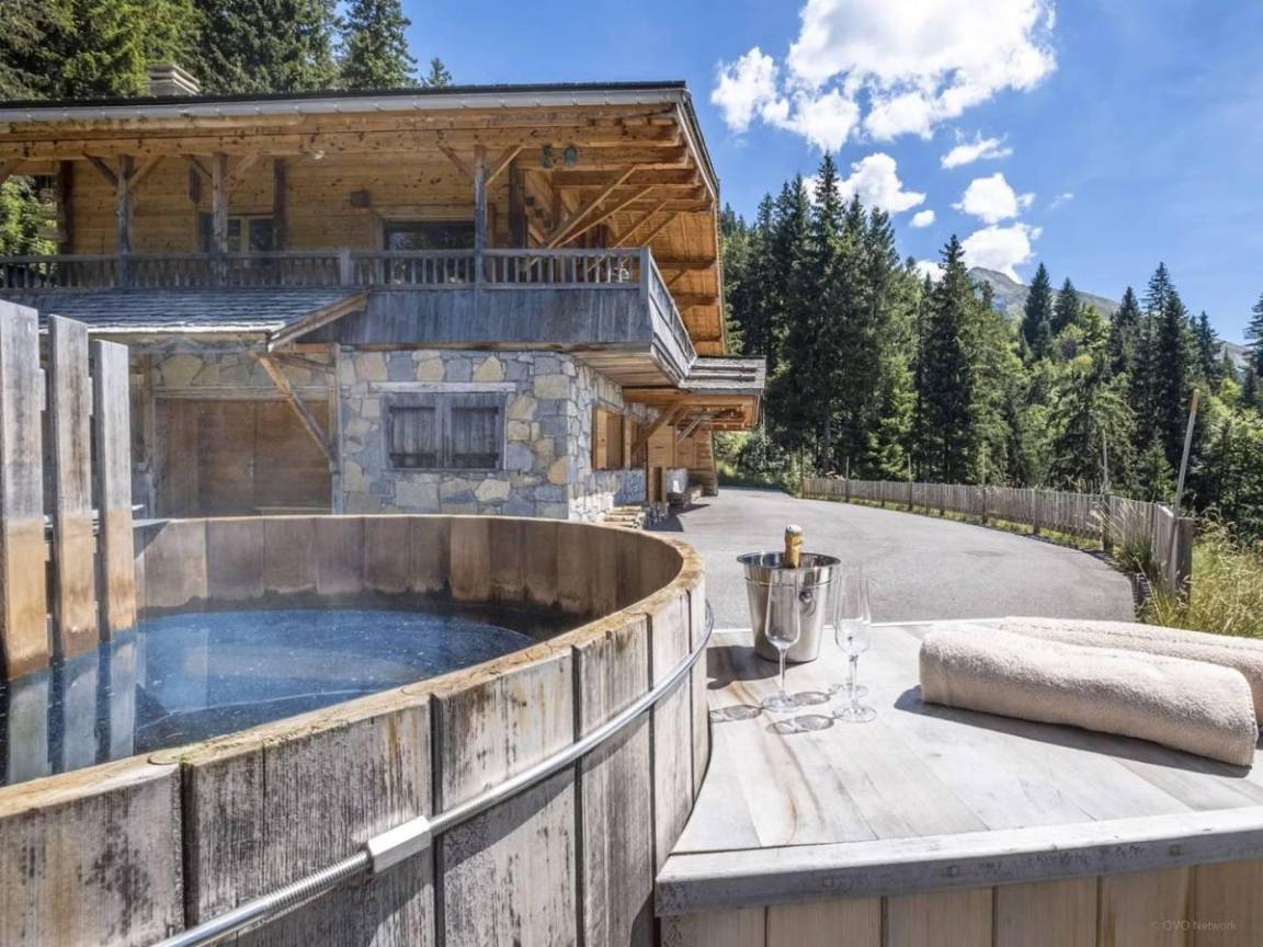 224 M² Chalet ∙ 5 Slaapkamers ∙ 12 Gasten - La Clusaz