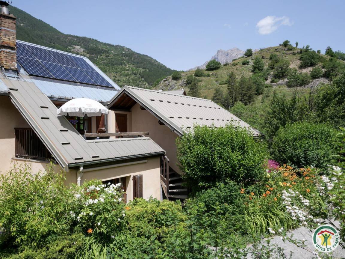 48 M² Gîte ∙ 2 Chambres ∙ 4 Personnes - Briançon