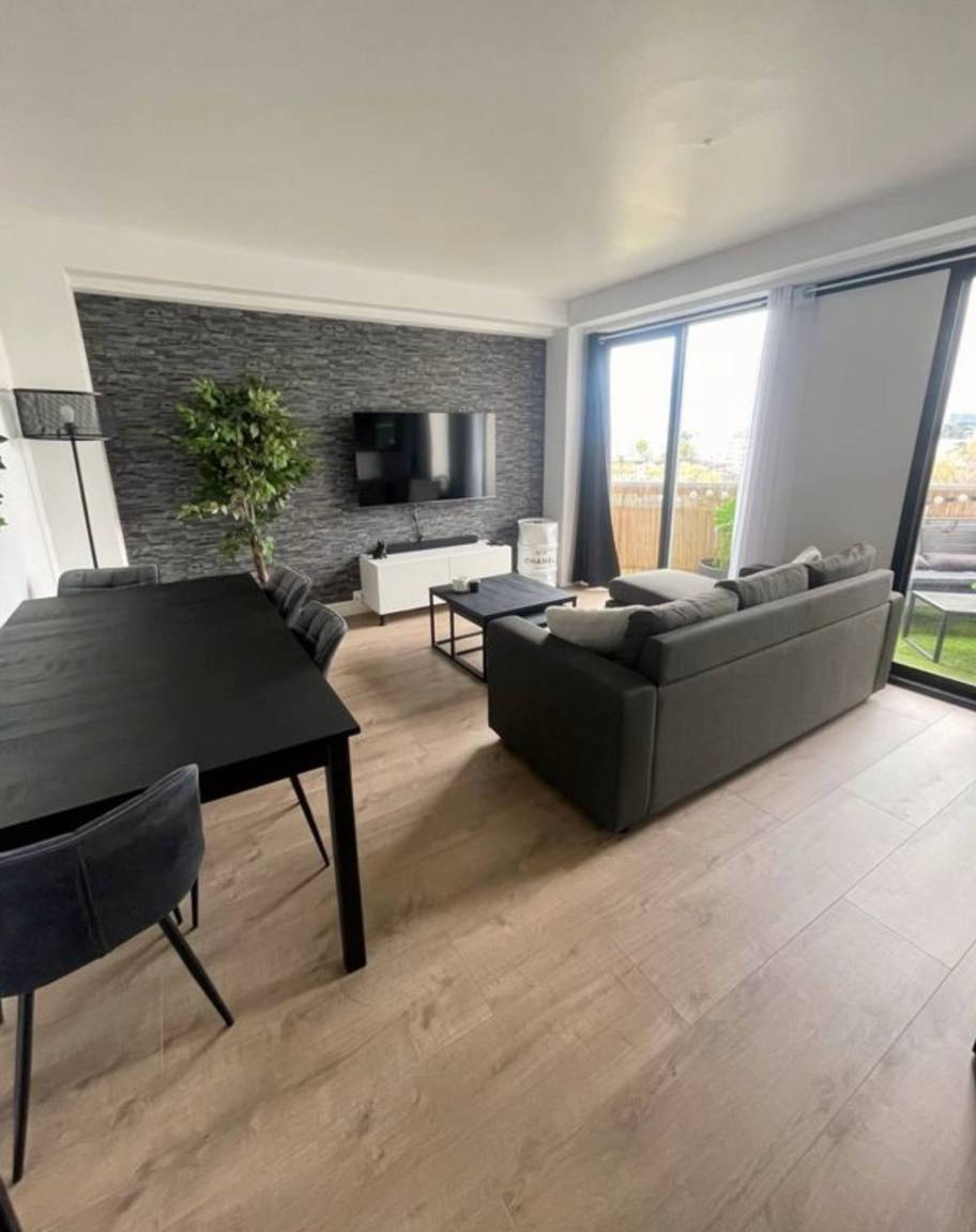 70 M² Apartamento ∙ 2 Habitaciones ∙ 4 Huéspedes - Gennevilliers