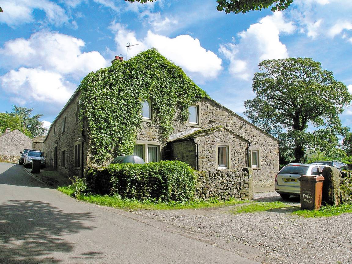 Cottage ∙ 3 Bedrooms ∙ 6 Guests - Grassington