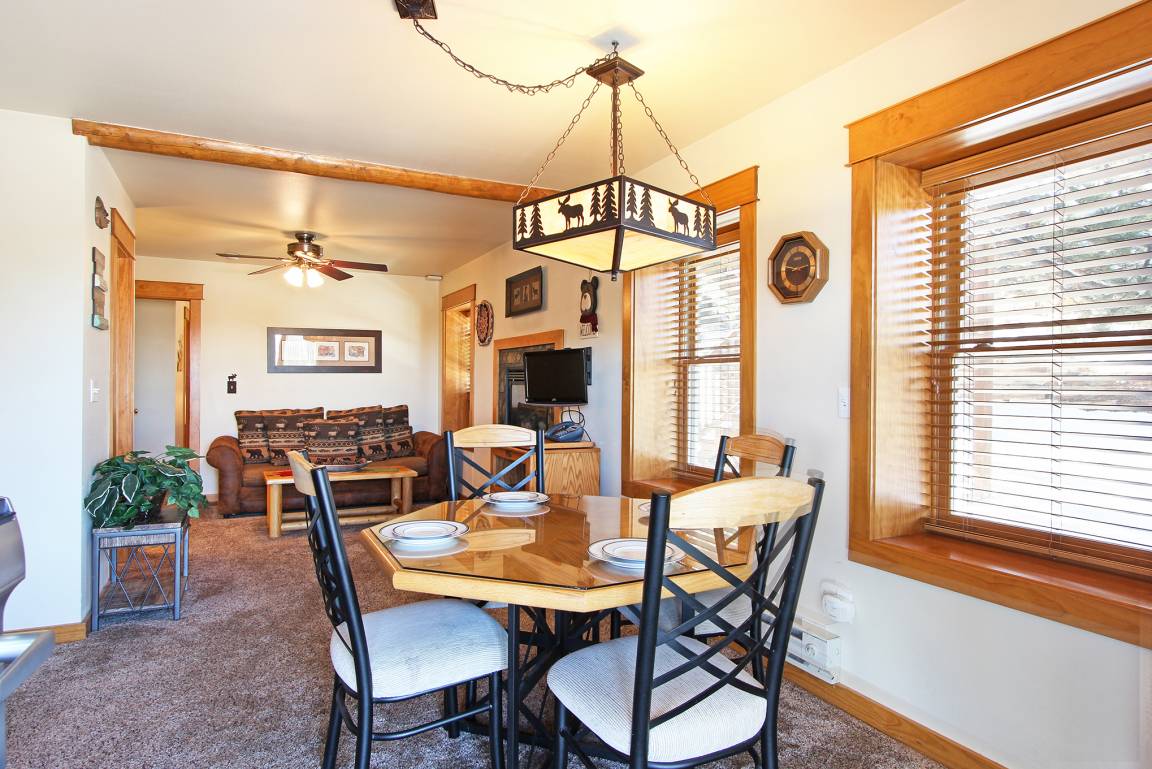 50 M² Condo ∙ 1 Bedroom ∙ 4 Guests - Estes Park, CO