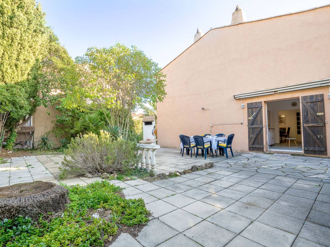 100 M² Huis ∙ 1 Slaapkamer ∙ 6 Gasten - Fréjus