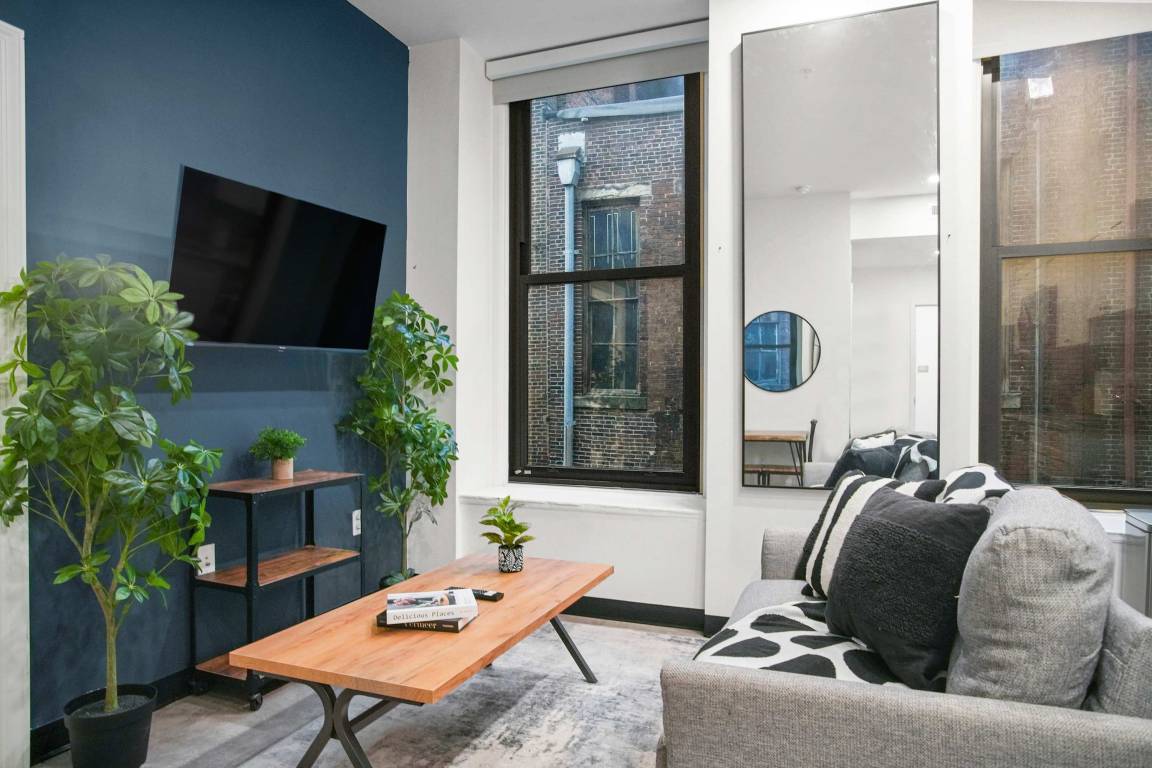 Apartment ∙ 1 Bedroom ∙ 4 Guests - Pittsburgh, PA