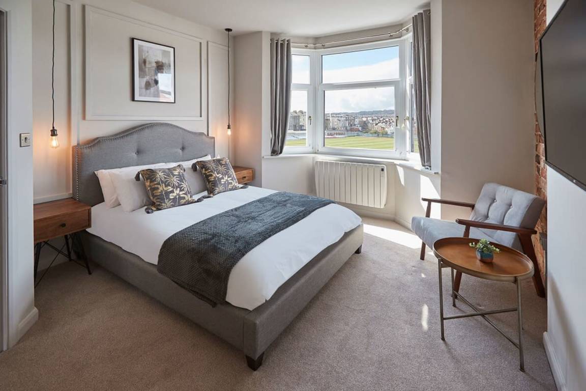 Apartment ∙ 1 Bedroom ∙ 2 Guests - North Bay Promenade