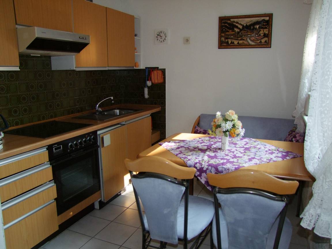 58 M² Ferienwohnung ∙ 1 Schlafzimmer ∙ 2 Gäste - Konstanz